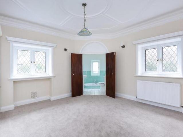 2 bedroom flat for rent in Orchard Avenue, Finchley, N3