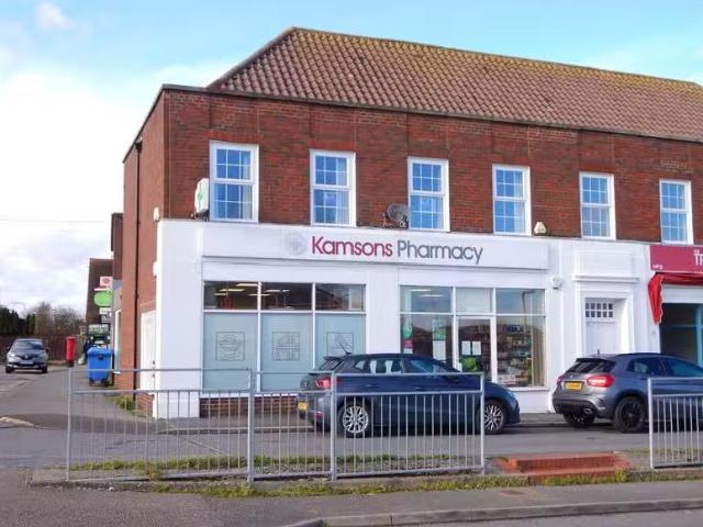 2 bedroom flat for rent in Orchard Parade, Willingdon, BN20