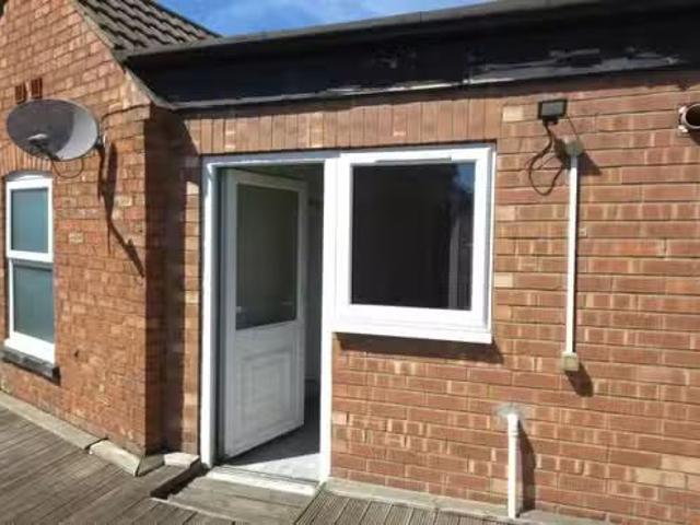 2 bedroom flat for rent in Orchard Street, Tamworth, B79
