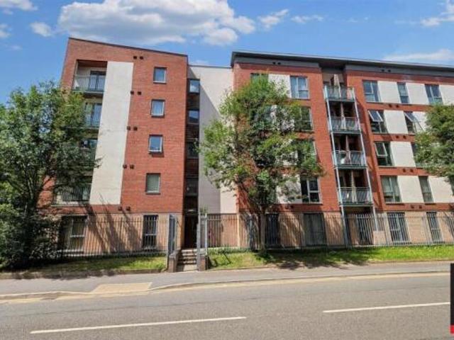 2 bedroom flat for rent in Ordsall Lane, Salford, M5
