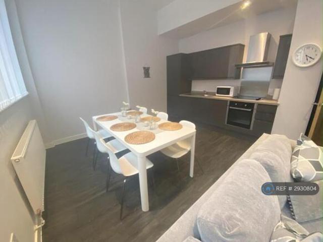 2 bedroom flat for rent in Orleans House, Liverpool, L3