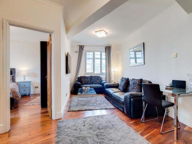 2 bedroom flat for rent in Orsett Terrace, Bayswater, London, W2