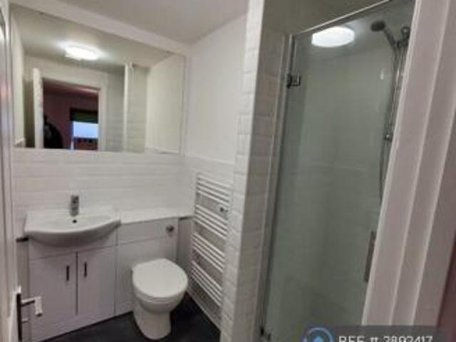 2 bedroom flat for rent in Otago Street, Glasgow, G12