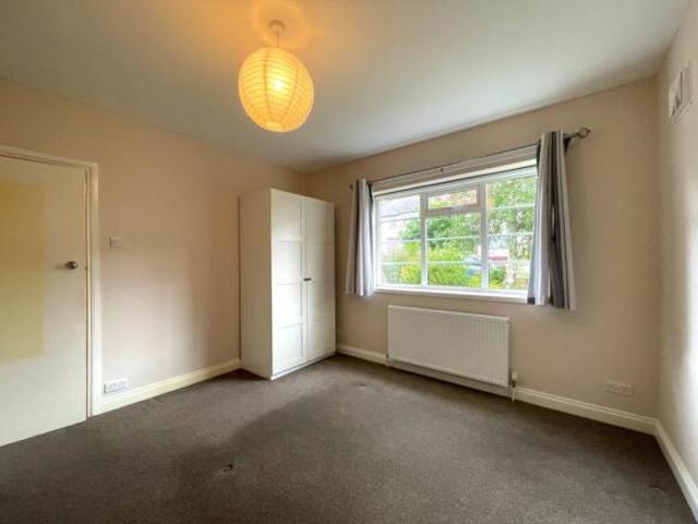2 bedroom flat for rent in Otterburn Gardens, Leeds, West Yorkshire, UK, LS16