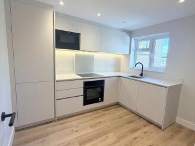 2 bedroom flat for rent in Otterburn House, 10 Bromley Road, Beckenham, London, BR3 5JE, BR3