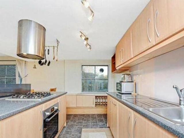 2 Bedroom Flat For Rent In Oval, London