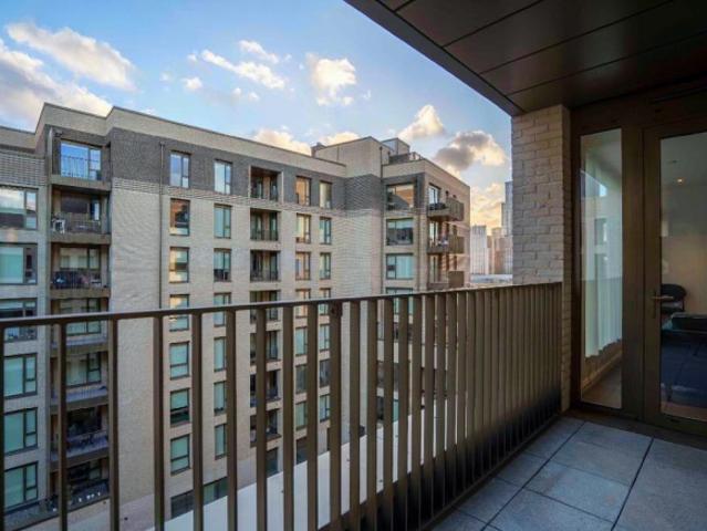 2 bedroom flat for rent in Oval Village, 281 Kennington Lane, SE11 5AQ, SE11