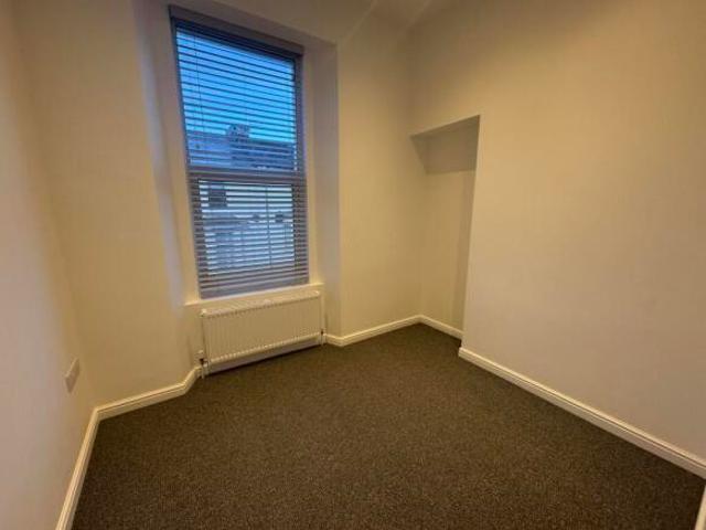 2 bedroom flat for rent in Oxford Terrace, City Centre, PL1