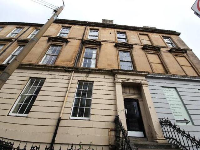 2 bedroom flat for rent in P2520 West Princes Street, Woodlands, G4