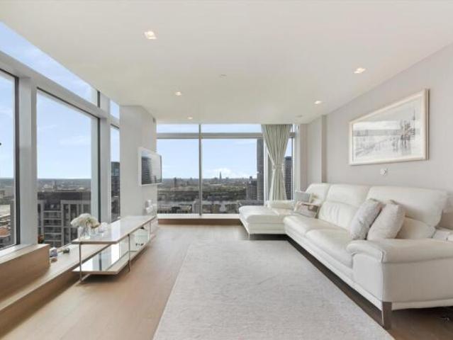 2 bedroom flat for rent in Pan Peninsula Square, London, E14