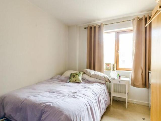 2 bedroom flat for rent in Pancras Way, Bow, London, E3