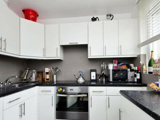 2 Bedroom Flat For Rent In Paddington, London