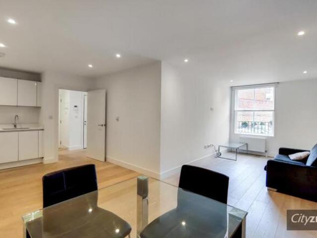 2 bedroom flat for rent in Paisley Court, Clyde Square, London, E14