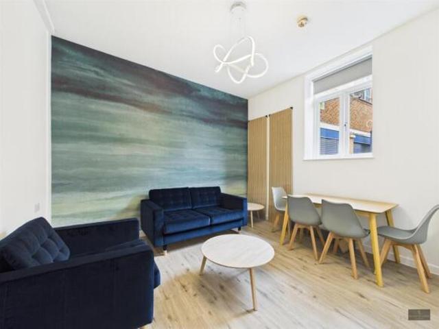 2 bedroom flat for rent in Palace Gate, Exeter, EX1