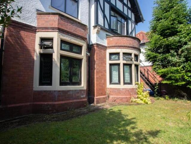 2 bedroom flat for rent in Palace Road, Llandaff, Cardiff, CF5