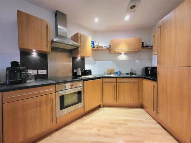 2 bedroom flat for rent in Palatine Road, West Didsbury, Manchester, M20