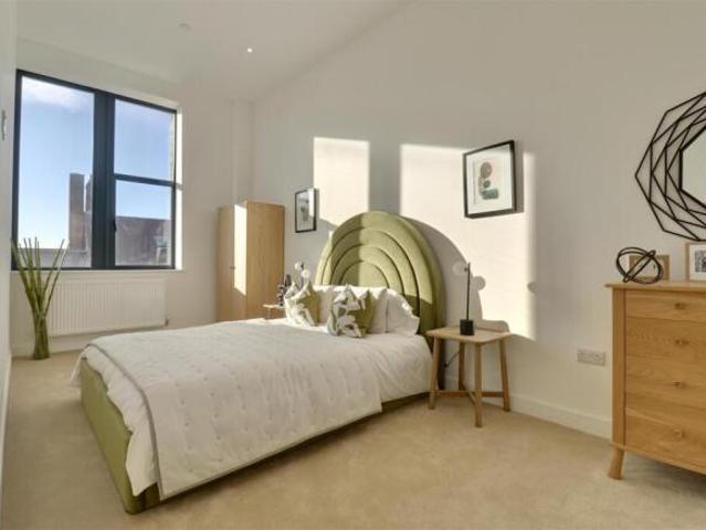 2 bedroom flat for rent in Palmerston Road, Southsea, PO5
