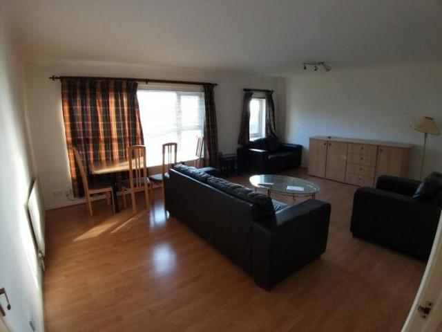 2 bedroom flat for rent in PARTICK Beith Street Furnished, G11