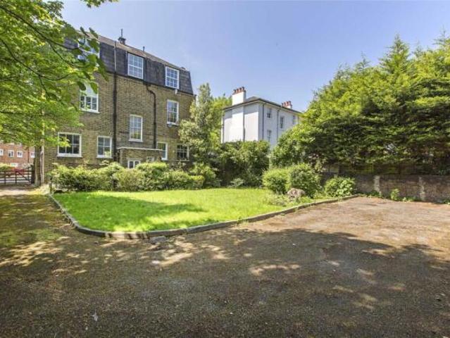 2 bedroom flat for rent in Park Hill, Clapham, London, SW4