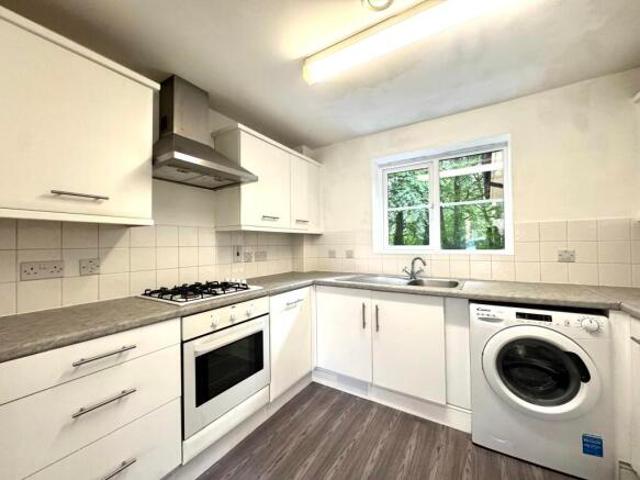 2 bedroom flat for rent in Park Prewett Road, Basingstoke, RG24