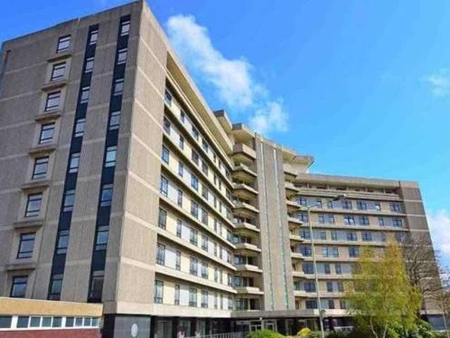 2 bedroom flat for rent in Park Street Ashford TN24