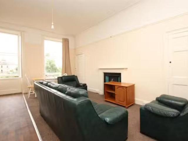 2 bedroom flat for rent in Park Street, Bath, BA1