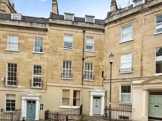 2 bedroom flat for rent in Park Street, Bath, BA1 2TB, BA1
