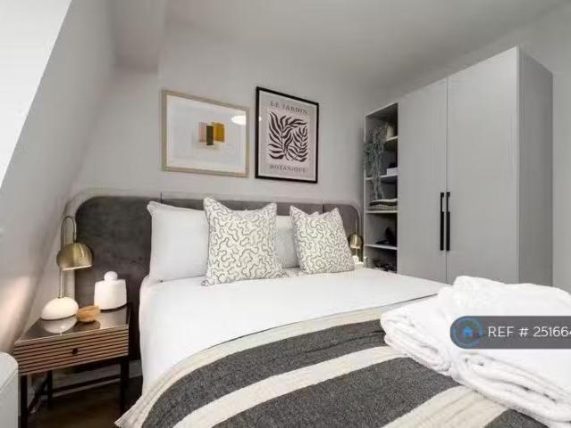 2 bedroom flat for rent in Park Street, Bristol, BS1