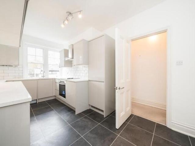 2 bedroom flat for rent in Park Walk, Chelsea, SW10
