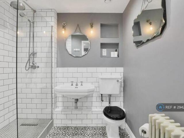 2 bedroom flat for rent in Parnham St, London, E14