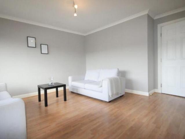 2 bedroom flat for rent in Parsonage Square, Merchant City, Glasgow, G4