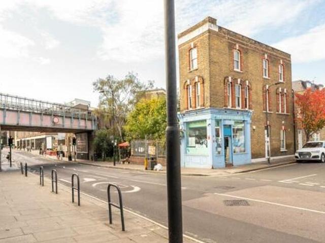 2 Bedroom Flat For Rent In Parsons Green, London