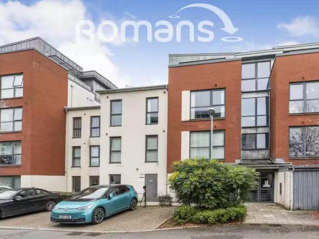 2 bedroom flat for rent in Paxton Drive, Bristol, BS3