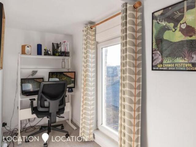 2 bedroom flat for rent in Pembury Road, London, N17