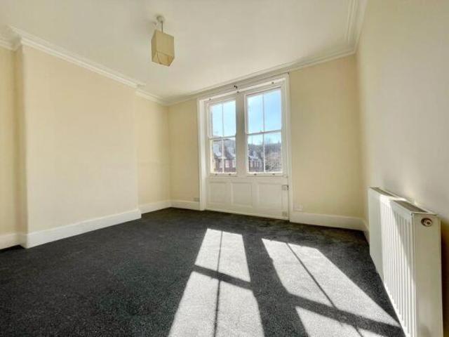 2 bedroom flat for rent in Penton Place, SE17