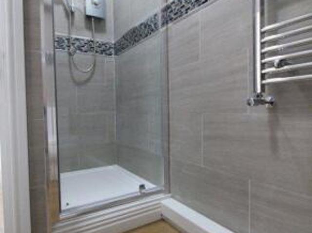 2 bedroom flat for rent in Penylan Road, Roath, Cardiff, CF24