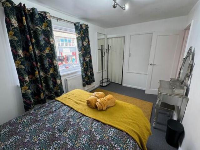 2 bedroom flat for rent in Penford Court Cardiff, CF24