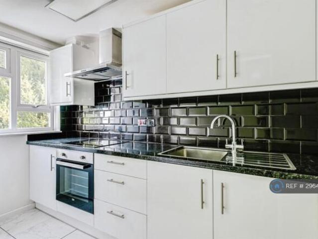 2 bedroom flat for rent in Pennywell Drive, Oxford, OX2