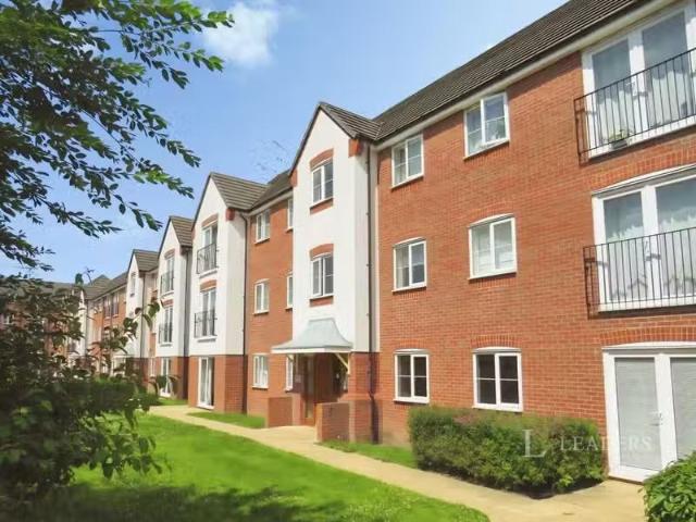 2 bedroom flat for rent in Penruddock Drive, Coventry, West Mi.