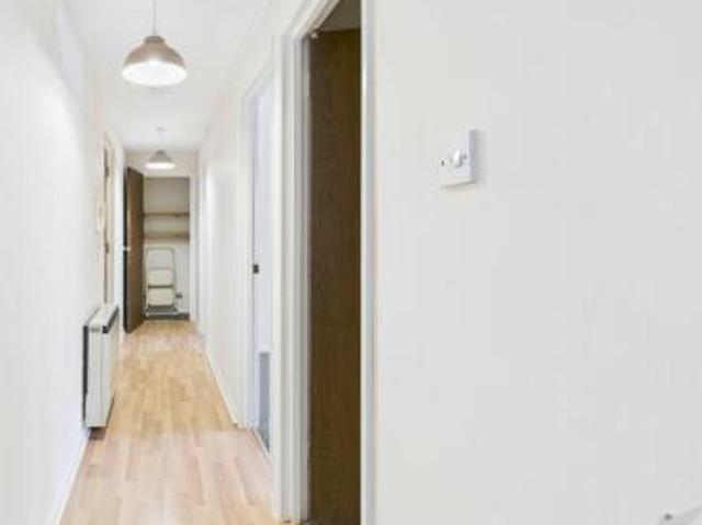 2 bedroom flat for rent in Peakes Place, Granville Road, AL1