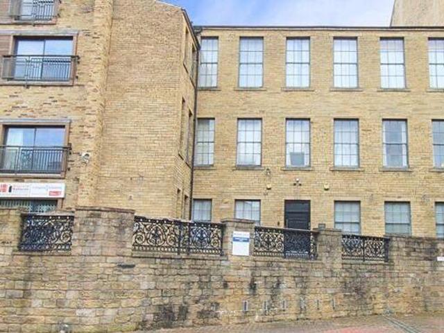 2 Bedroom Flat For Rent In Peckover Street, Bradford