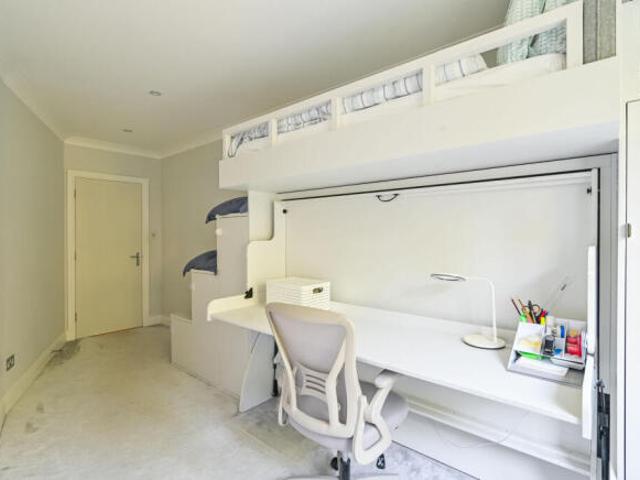 2 bedroom flat for rent in Percy Circus, Finsbury, London, WC1X