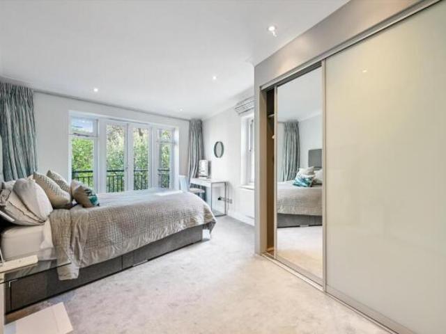 2 bedroom flat for rent in Percy Circus, London WC1X