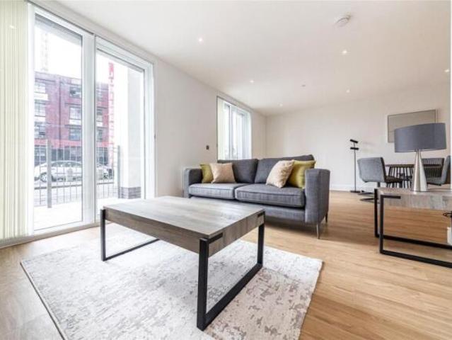 2 bedroom flat for rent in Pershore Street, Birmingham, B5
