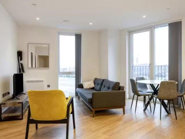 2 bedroom flat for rent in Pershore Street, Timber Yard, B5