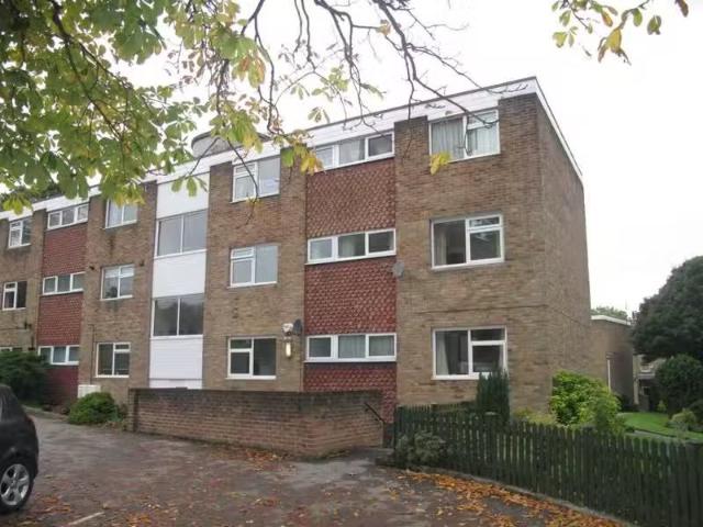 2 bedroom flat for rent in Petersgarth, Moorhead Lane, Shipley.