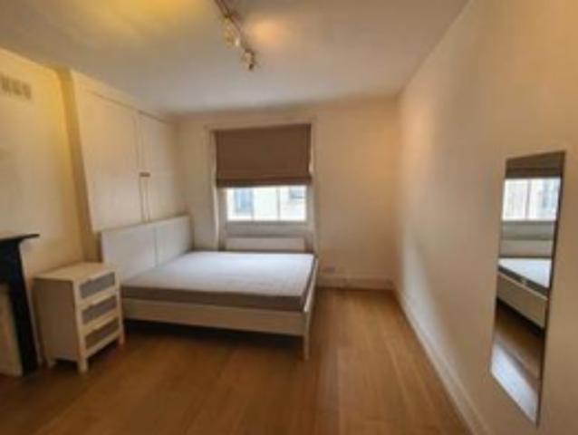 2 bedroom flat for rent in Petersham Mews, London, SW7