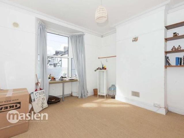 2 bedroom flat for rent in Pevensey Road, Brighton, BN2