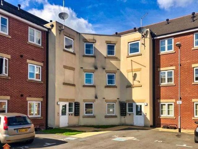 2 bedroom flat for rent in Pintail Close Scunthorpe DN16