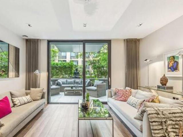2 Bedroom Flat For Rent In Piazza Walk, London